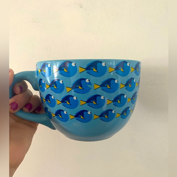 Disney | Dining | Disney Pixar Finding Dory 24 Oz Blue Tropical Fish Xl ...